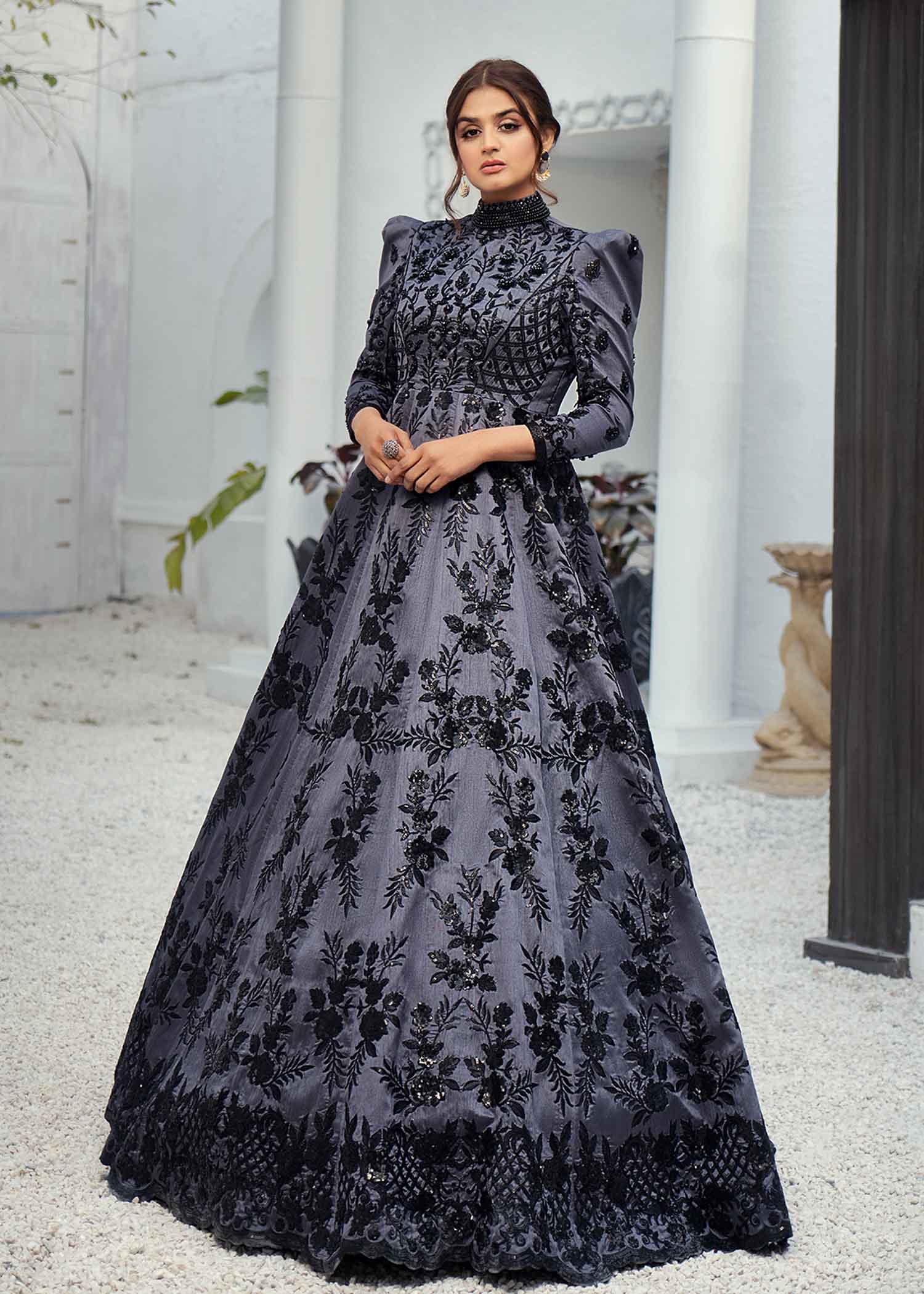 15 TYPES OF DRESSES FOR EVERY WOMEN SHOULD KNOW - Daily Jugarr