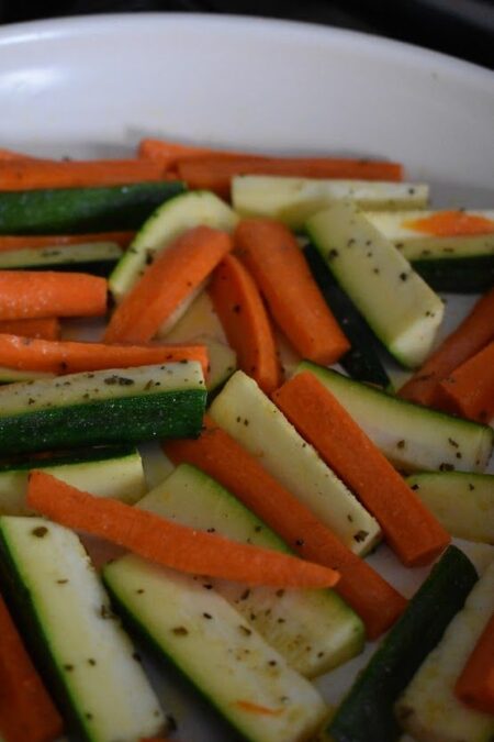 10 Creative and Nutritious Salad Toppings to Try