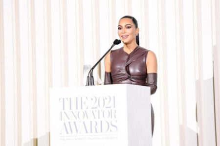 15 Unforgettable Wardrobe Malfunctions: A Collection of Embarrassing ...