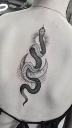 20+ Stunning Women's Back Tattoos That Will Leave You Breathless