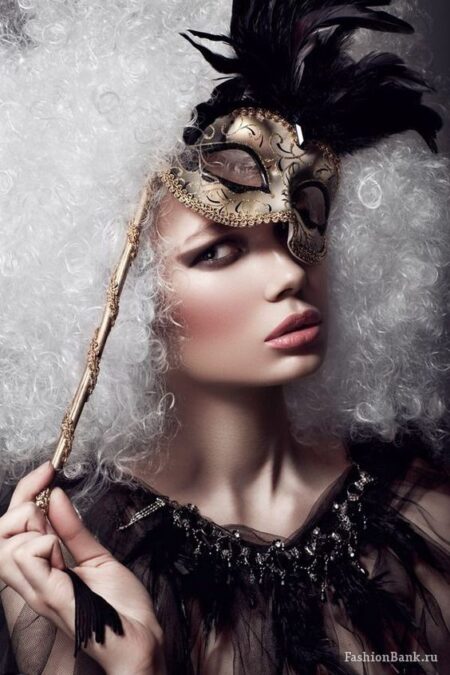 Different Styles Of Party Makeup