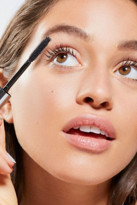 TRENDING MAKEUP LOOKS & TUTORIALS