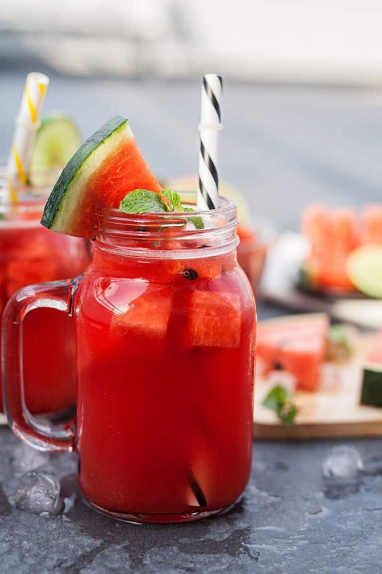 Refreshing Summer Mocktails: 15 Delicious Non-Alcoholic Drinks for Everyone