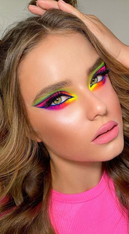 15 Unique and Different Styles of Eye Makeup
