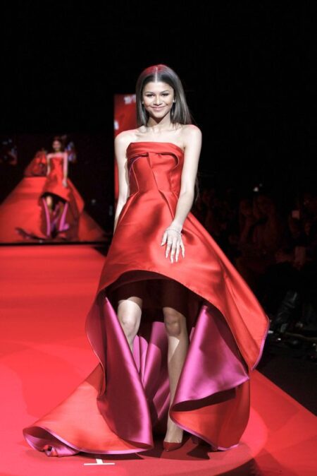 40+ Celebrity Fashion Fails From the Red Carpet That We Can’t Forget