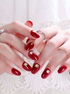 Red Nails for a Stunning Summer Look