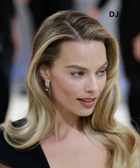 Margot Robbie's Age and Career, Interesting Facts and Bio