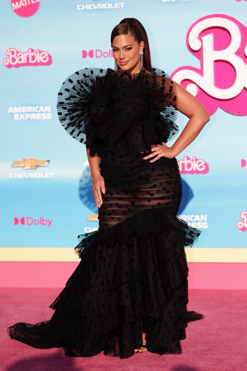 Ashley Graham stunning red carpet look at the 'Barbie' world premiere ...