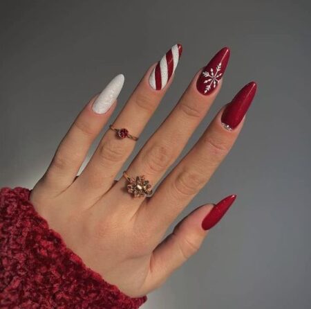 Red Nails for a Stunning Summer Look