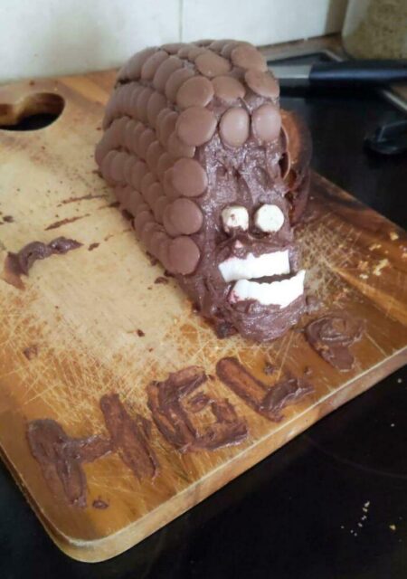 30 Hilarious Hedgehog Cake Fails That'll Make You Smile