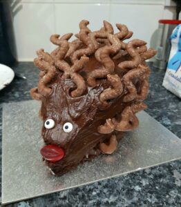 30 Hilarious Hedgehog Cake Fails That'll Make You Smile