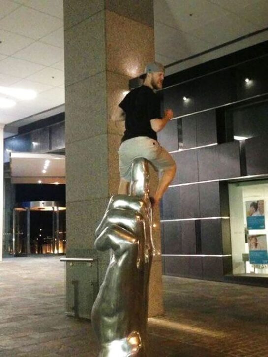 The Ultimate Hilarity: The Most Hilarious Encounters With Sculptures ...