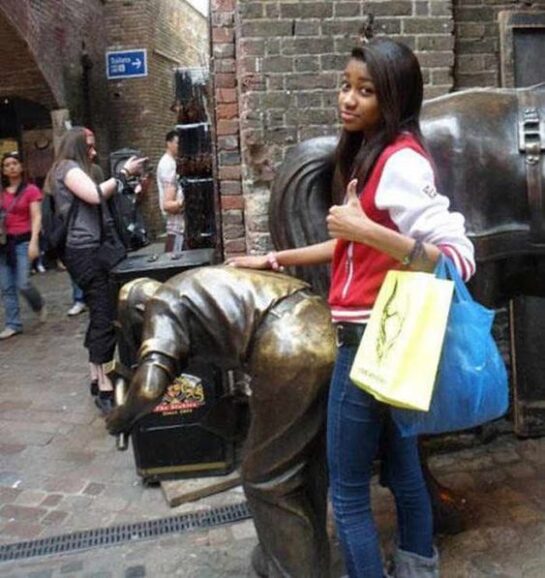 The Ultimate Hilarity: The Most Hilarious Encounters With Sculptures ...