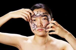 Chooo-San's Latest Creepily Realistic Body Art: Prepare To Be Amazed