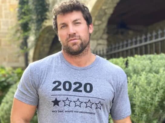 How to Make People Laugh Out Loud with These Hilarious T-Shirts