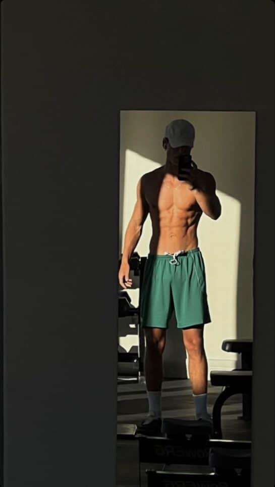 Men's Guide to Achieving a Perfect Physique