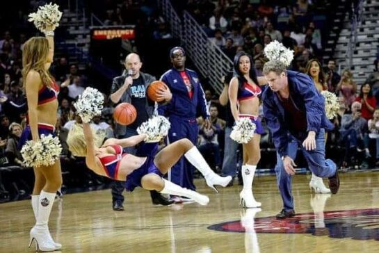 How to Capture the Perfect Cheerleader Photo at the Right Moment