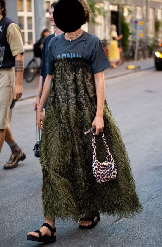 How to Make the Most of Dresses That Look So Bad, They Deserve to Be Shown