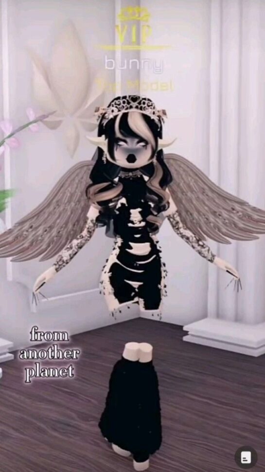 Horror Movie Dress to Impress: Crafting Spooky Outfits in Roblox